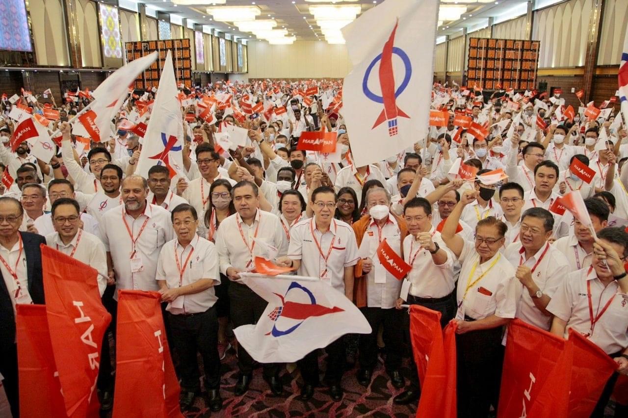 DAP lulus pindaan perlembagaan – Selak-Selak