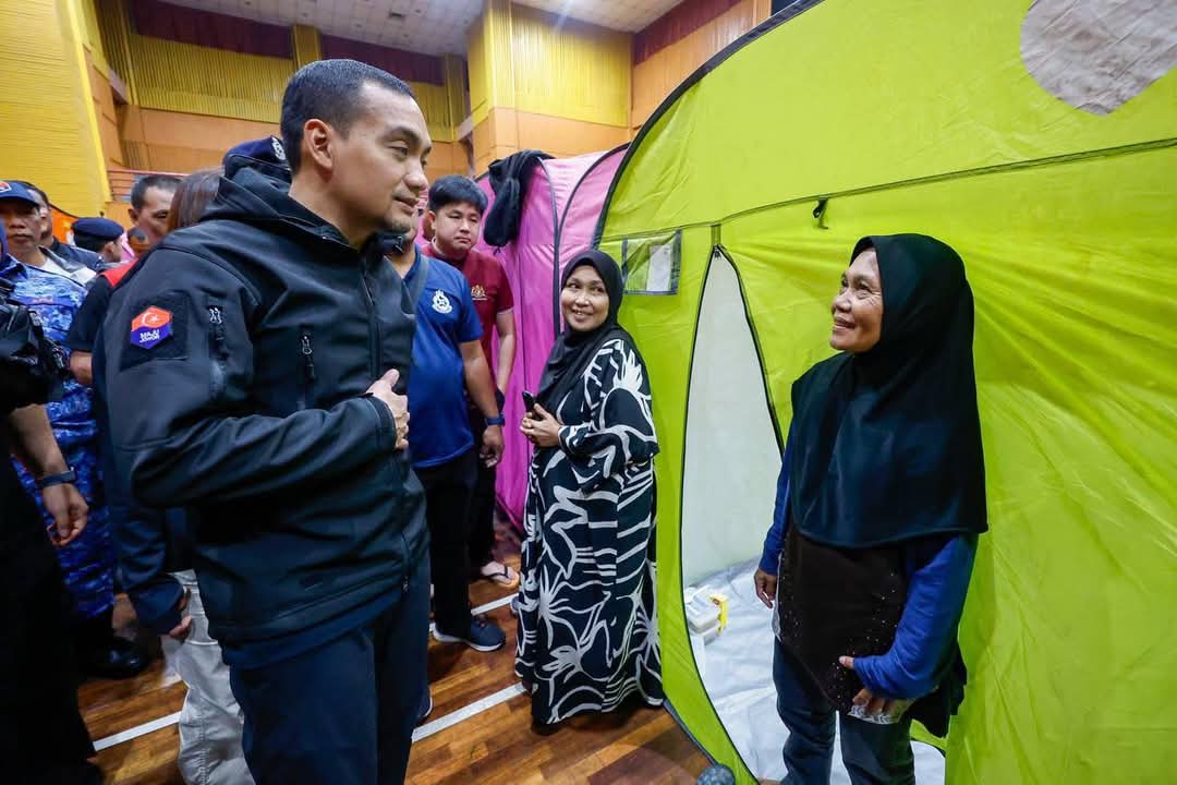 Penjawat awam Johor terima RM1,000 – Selak-Selak